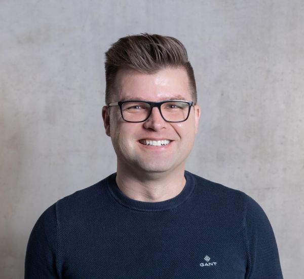 STAVBY SR group - Kontakty